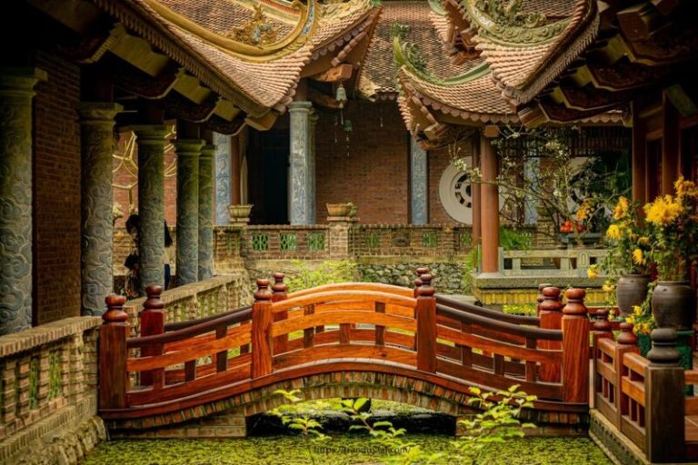 Chùa Địa Tạng Phi Lai Tự: Kinh nghiệm du lịch "tiên cảnh" Hà Nam 2026
